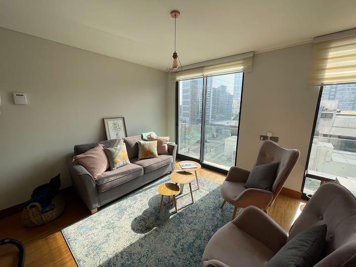 Depto Studio Con Excelente Ubicación En Las Condes - Las Condes