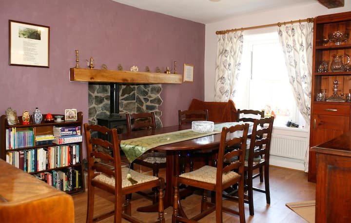 Farmhouse - Private Room With Bathroom Sleeps 2/3 - Colwyn Bay