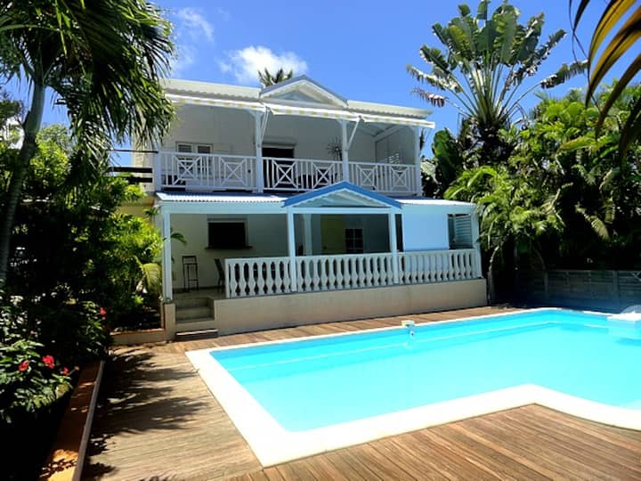 Seola Maison Créole Nichée Dans Un Jardin Tropical - Guadeloupe