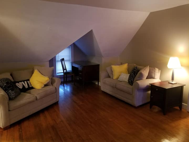 Very Spacious Family Friendly 1 Bedroom Apartment - Ship’s Ahoy!, Agawam