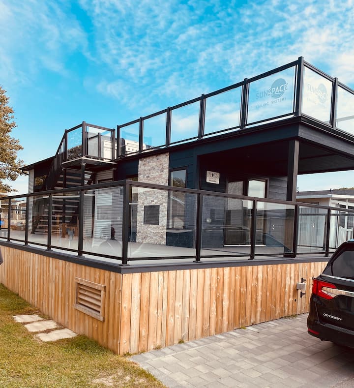 11 Ledge Lane Personal Cottage - Crystal Beach