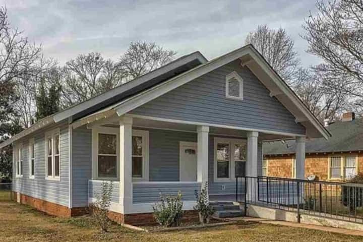 Cozy Swamp Rabbit - Sans Souci Greenville Furman - Greenville, SC