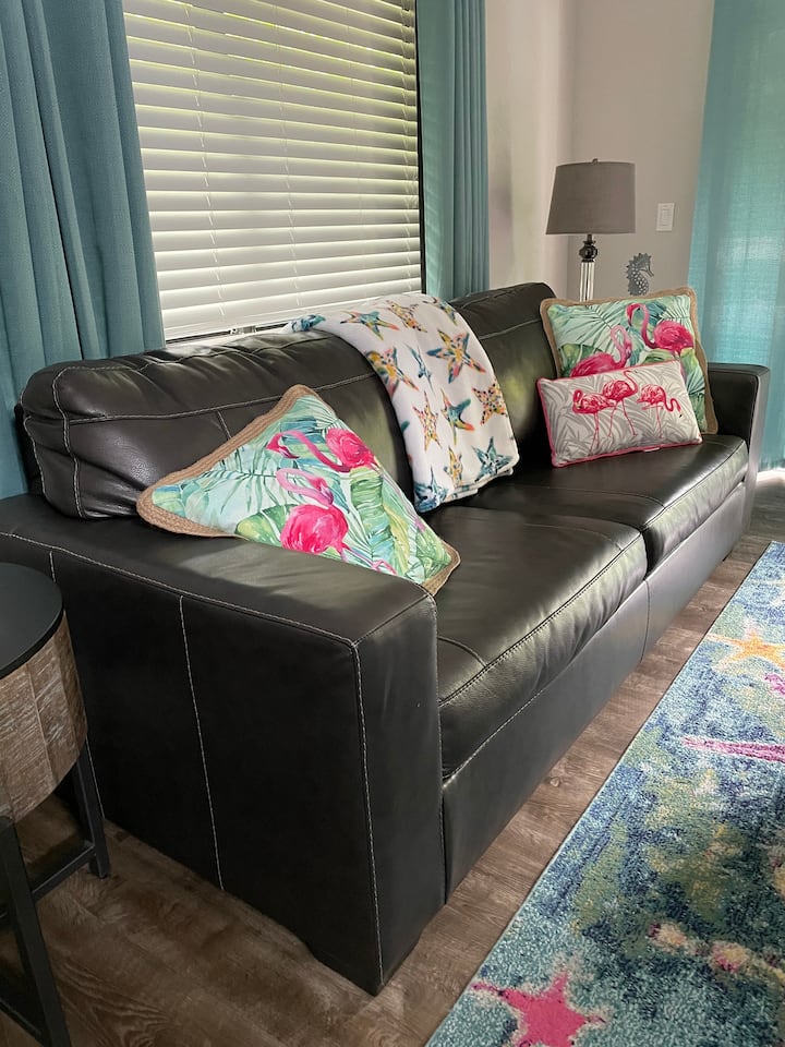 Peaceful Villa W Loft~easy Walk To No Drive Beach - Edgewater, FL