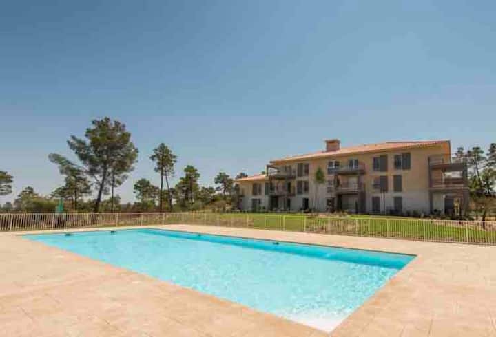 Bel Appartement Dans Résidence Avec Piscine - Les Issambres