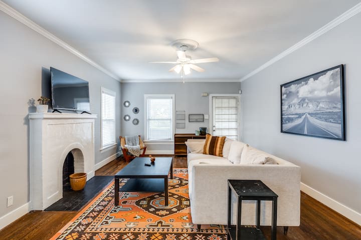 Spacious&airy 2bed/2bath W/king Bed&backyard, Smu - Dallas, TX