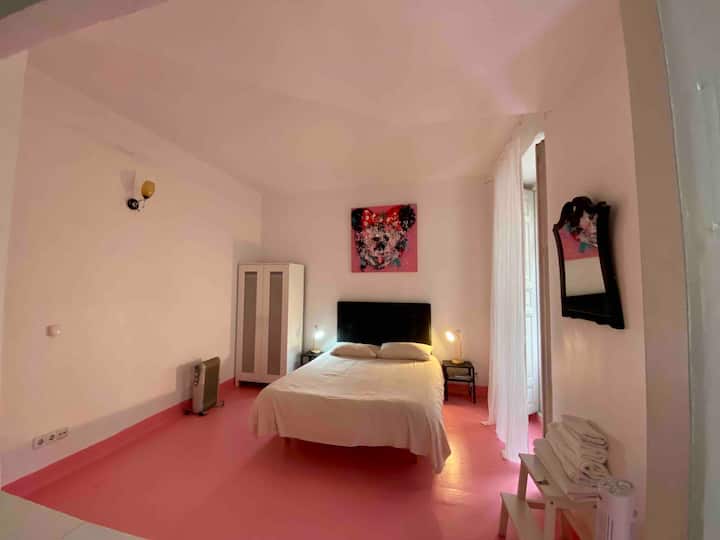 Habitación Dos Balcones, Malasaña, Gran Via - Spain