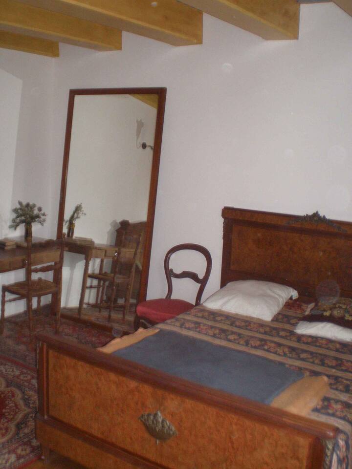 Chambre Avec Douche, Lavabo Et Wc Privé,cuisine. - Saône-et-Loire