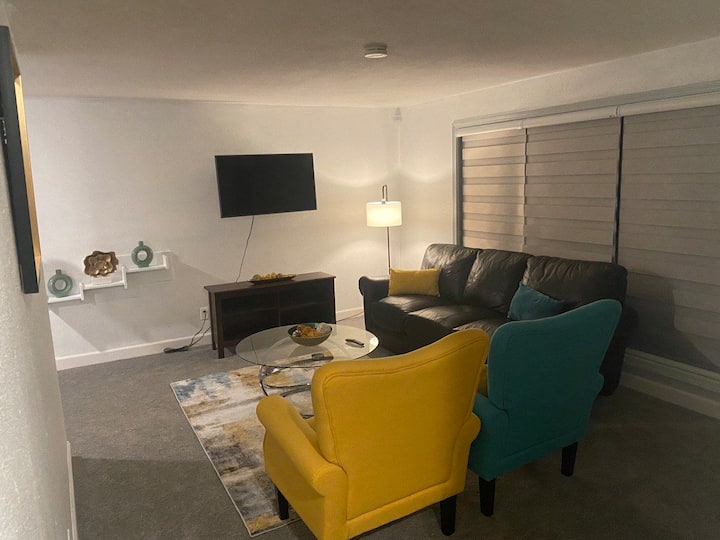 Spacious2bd1bth1bath1bonsnboeing - Renton, WA