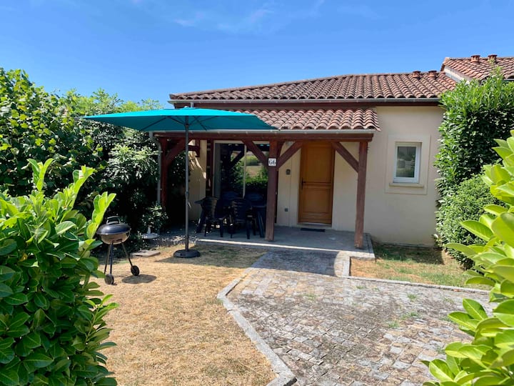Maison Dans Une Résidence Avec Piscine Chauffée - Périgord