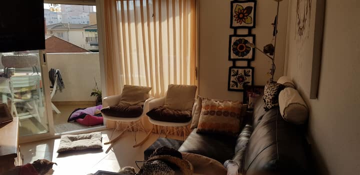 80 M² Ferienwohnung ∙ 2 Schlafzimmer ∙ 4 Gäste - Calafell
