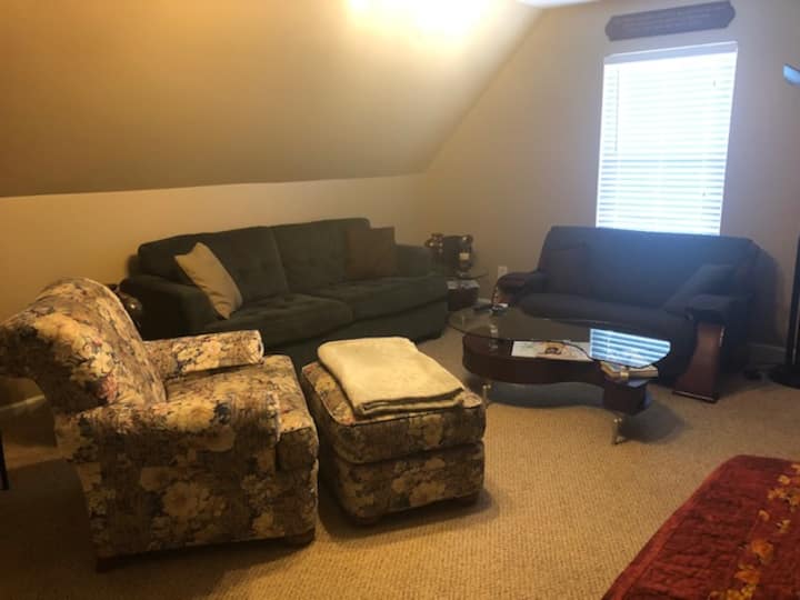 Two Private Bedrooms Sleep  4 With Family Room. - Murfreesboro, TN