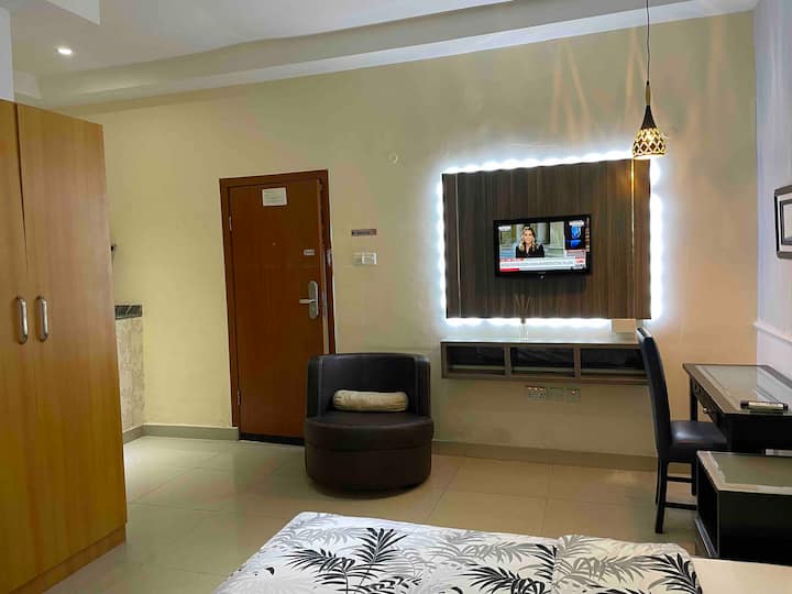 Lovely Studio Serviced Apt, Lekki-1,with Pool &Gym - Lagos, Nigeria