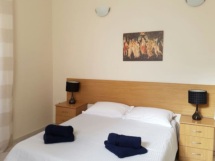 Central Valletta Apt By Castille Square - Valletta