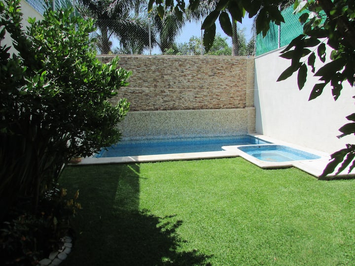 Casa Del Sol Con Alberca Y Jacuzzi - Jiutepec