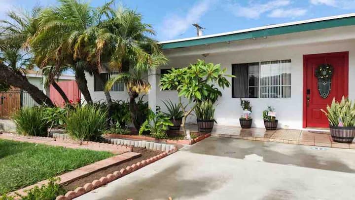 Kid Friendly Home In Chula Vista - San Diego, CA