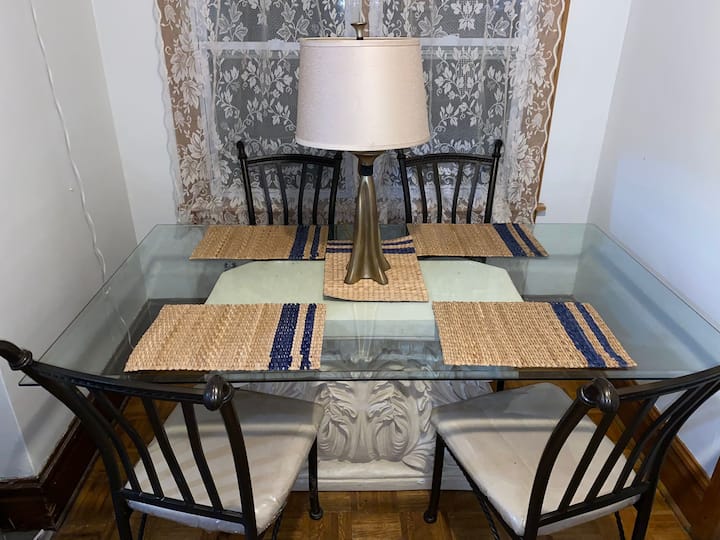Ht Living Room Space/ Close To Hospitals - Akron, OH