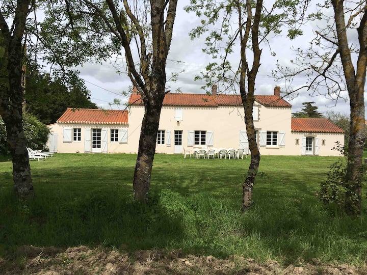 Grande Maison Familiale 2km De La Plage - Brem-sur-Mer