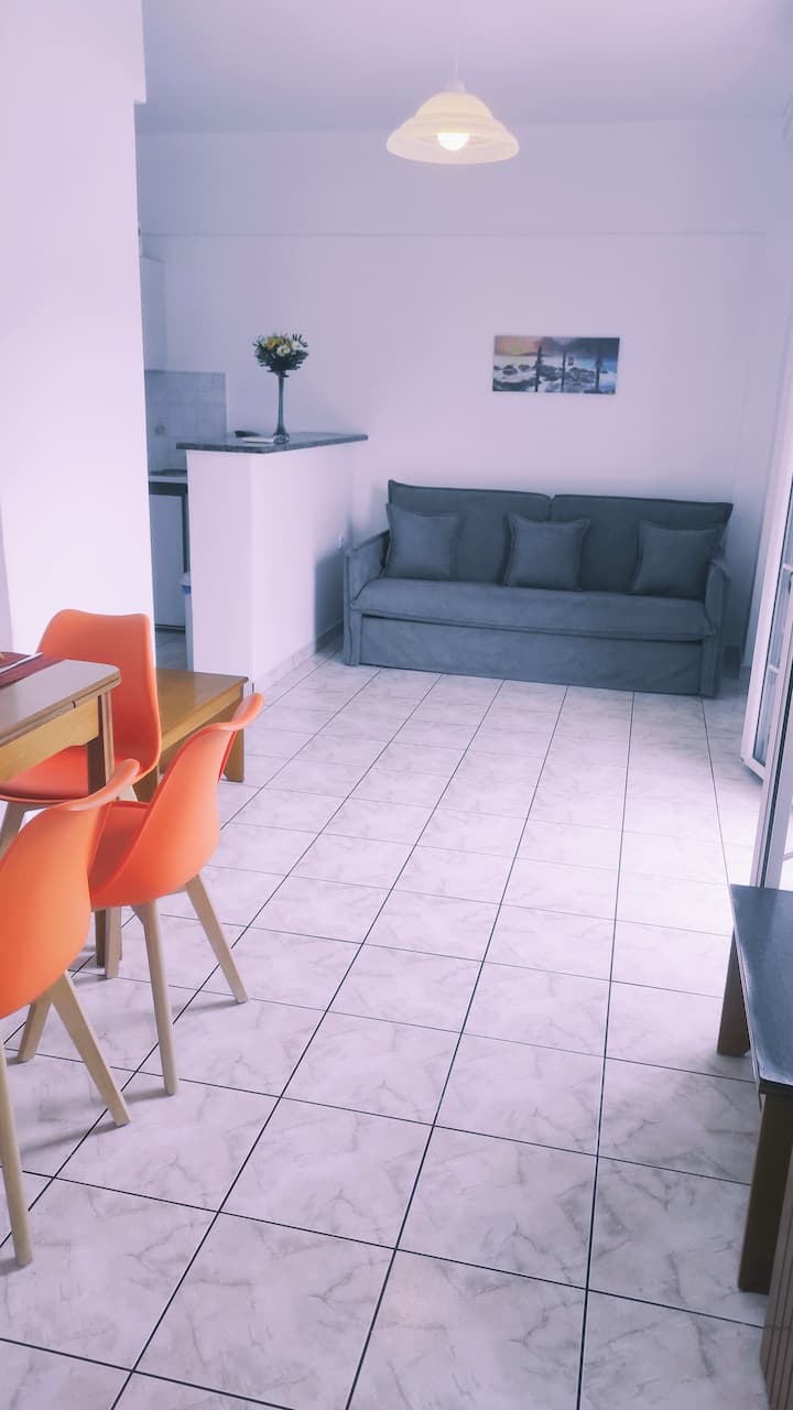 ΟΜΟΡΦΟ ΔΙΑΜΕΡΙΣΜΑ ΣΤΟ ΛΑΓΑΝΑ - Kalamaki