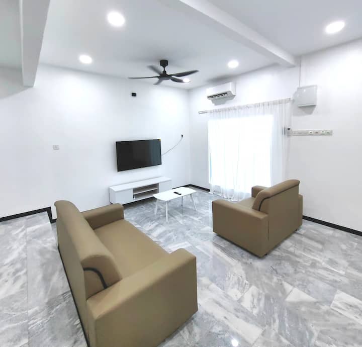 New Renovate Zzora Home Near Keat Hwa 5br Max14pax - Alor Setar