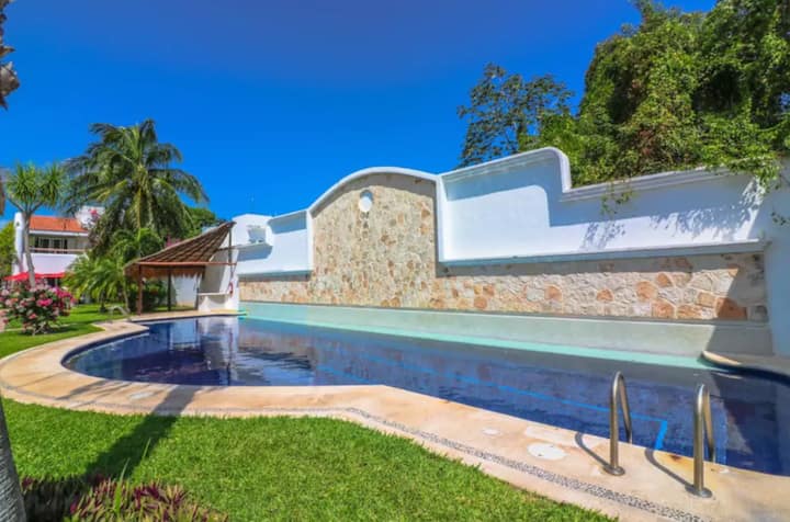 Cozy 3 Bedrooms  Villa + Share Pool +  8 Sleeps - Playa del Carmen