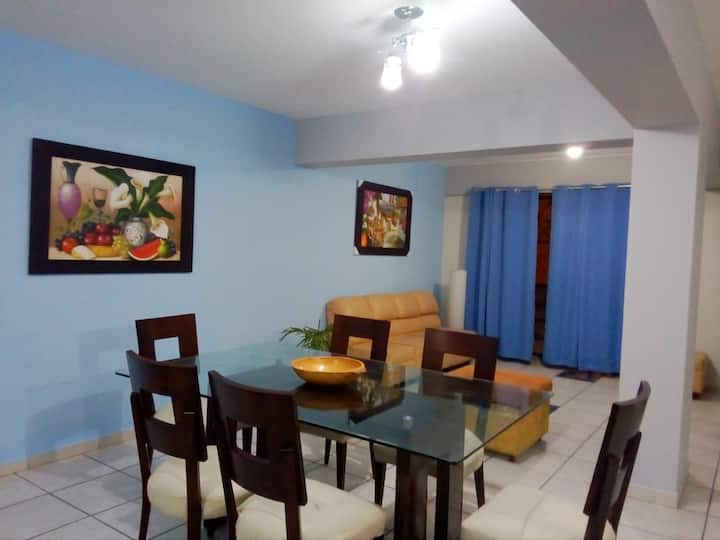 Local Flavour In Central Lima - Lima