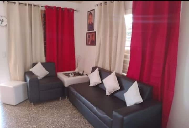 Casa Diana Y Maykel
Energía Solar 24 Horas Y Wifi - Viñales