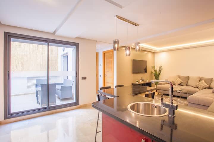 Herrliche Wohnung Mit Terrasse In Racine - Casablanca