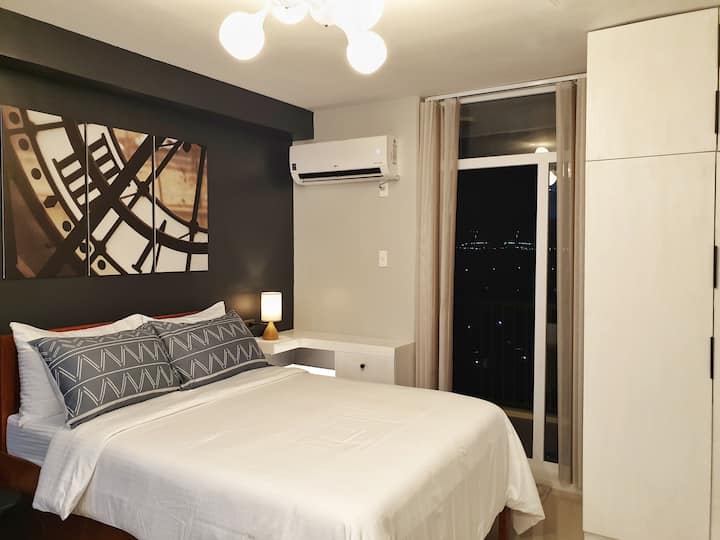 Cozy And Elegant Condo Unit W/ A Breathtaking View - Lapu-Lapu City