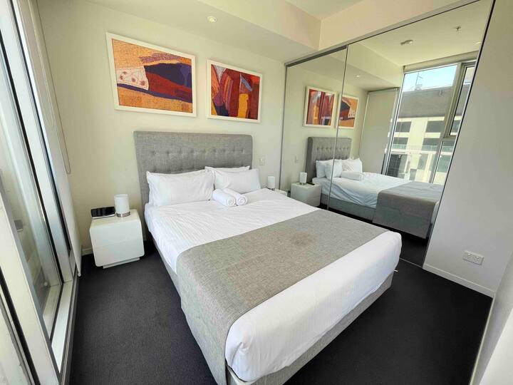 Tasha's 1br Apartment On Warwick - W128 - Walkerville