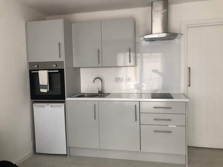 Modern Double Bed Apartment - Milton Keynes - 米爾頓凱恩斯