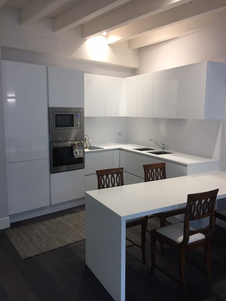 2nd Floor - Lovere
