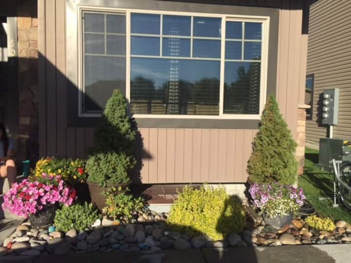 Neat, Clean Townhouse Perfect For Family - Rexburg, ID