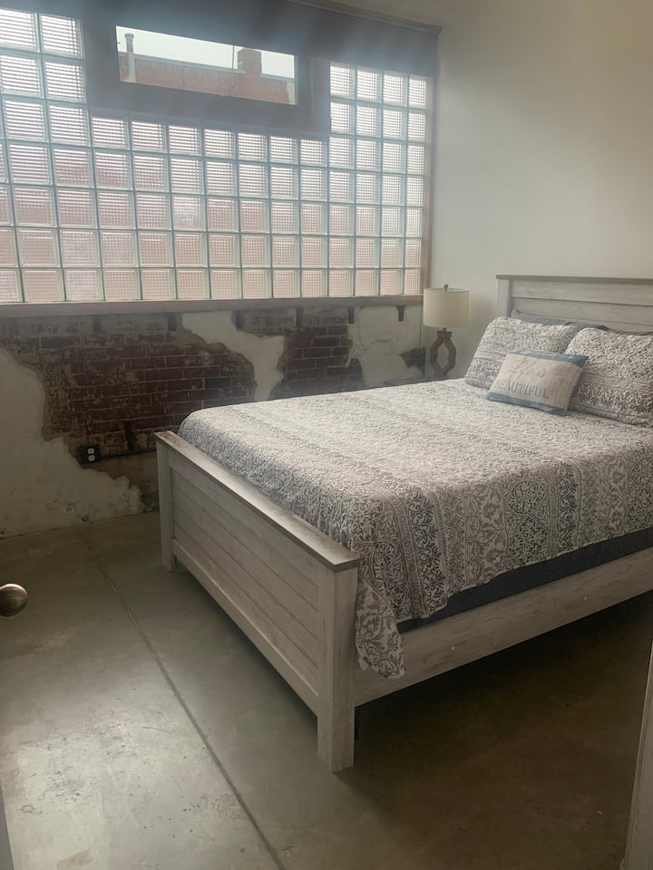 Comfort And Convenience - Downtown Bowling Green - Bowling Green, KY