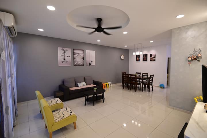 山脚下度假屋
门牌36 - Pangkor Island