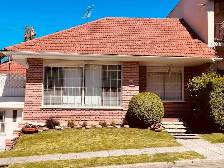 La Casa De María - No Grupo De Jóvenes - Mar del Plata