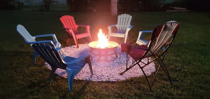 Cottage Vibes In The City - Toronto