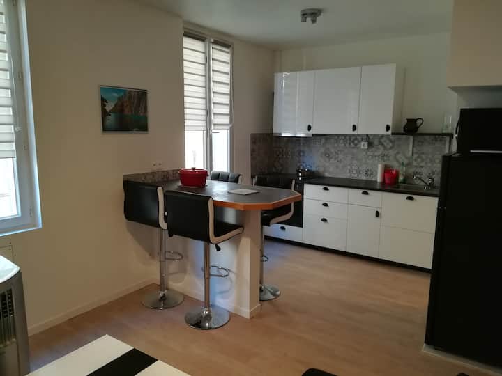 Appt 2 Chambres Climatisé à 30m Du Vieux Port - 라 시오타