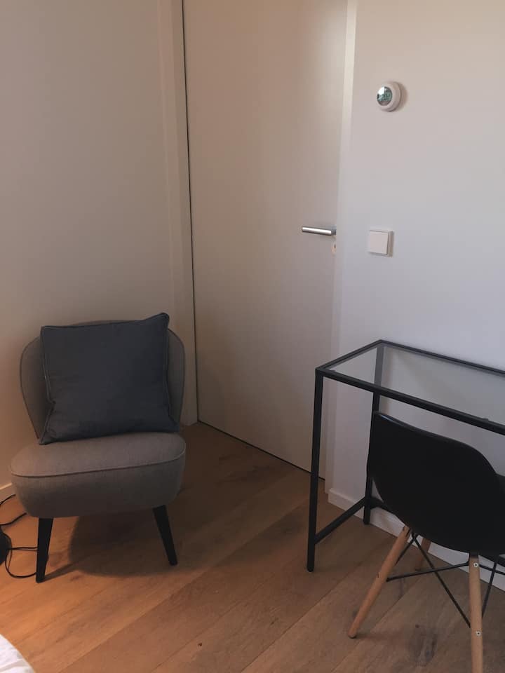 Private Studio In Central Located Townhouse - Amstelveen