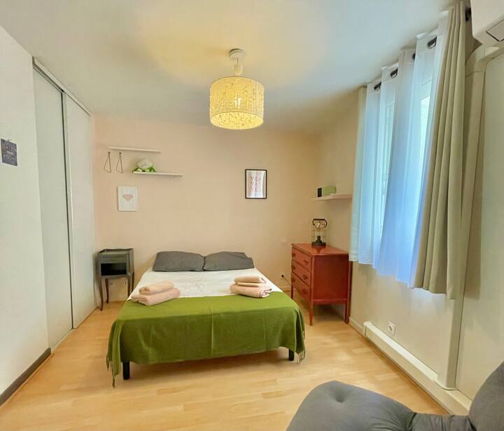 Appartement Calme, à 2 Pas Du Palais Des Papes - Avignon