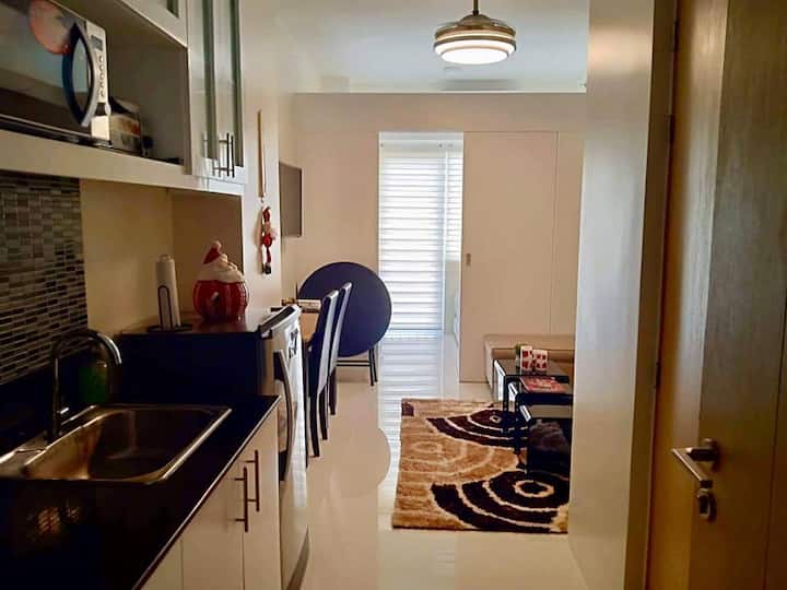 Dominique's Suite W/ Free Parking @ Wind Tagaytay - Tagaytay