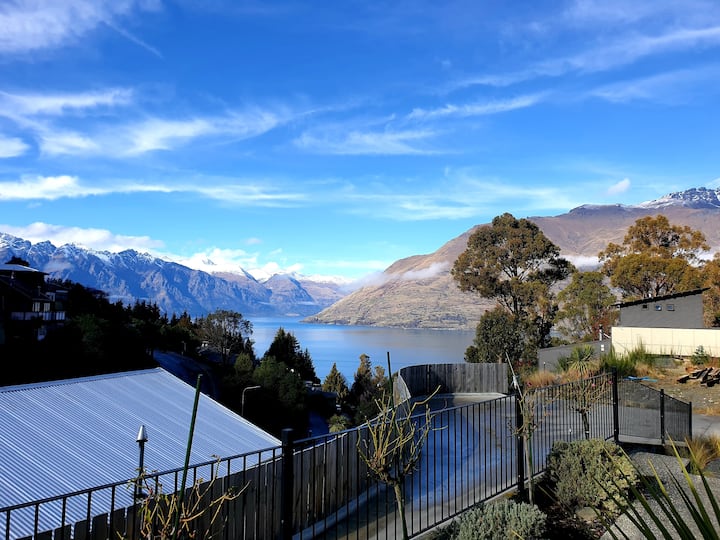 Queenstown Magic - Beautiful Views & Breakfast! - Queenstown, New Zealand