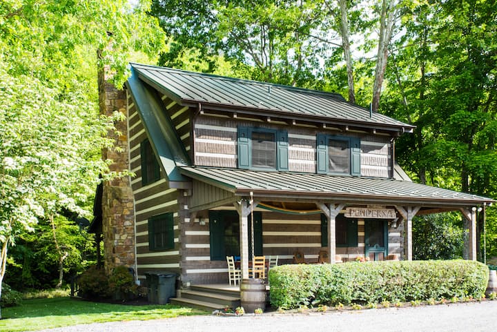 Pondersa Log Cabin - Moncove Lake State Park, Gap Mills