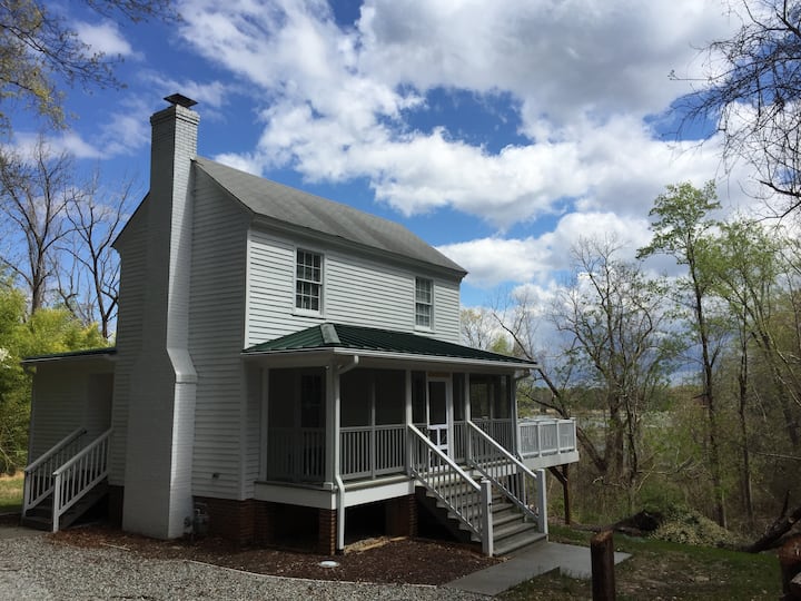 Historic Capitol Landing (Rm#2) - Williamsburg, VA