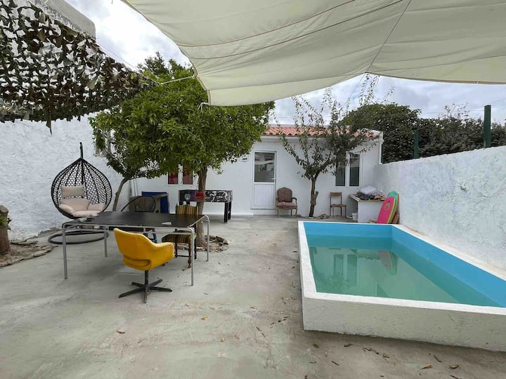 Casa Luminosa Com Piscina A 15 Minutos Da Praia - Vila Nova de Milfontes