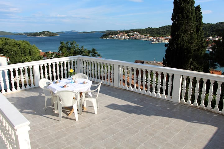 In Tisno With Seaview - Tisno