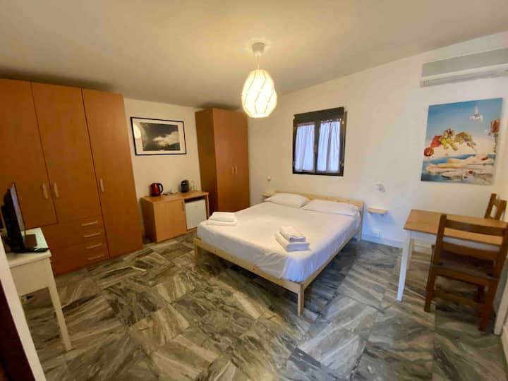 Dependance In Countryside - Carrara