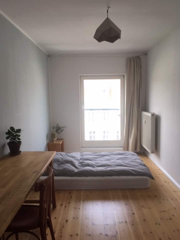 Beautiful Apartment In Prenzlauer Berg - Berlín