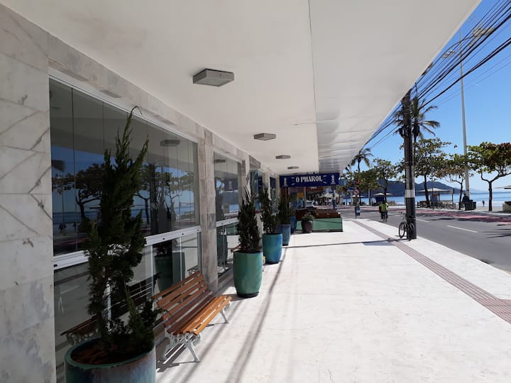 2 Dormitórios Em Edificio Frente Ao Mar Camboriu - Balneário Camboriú