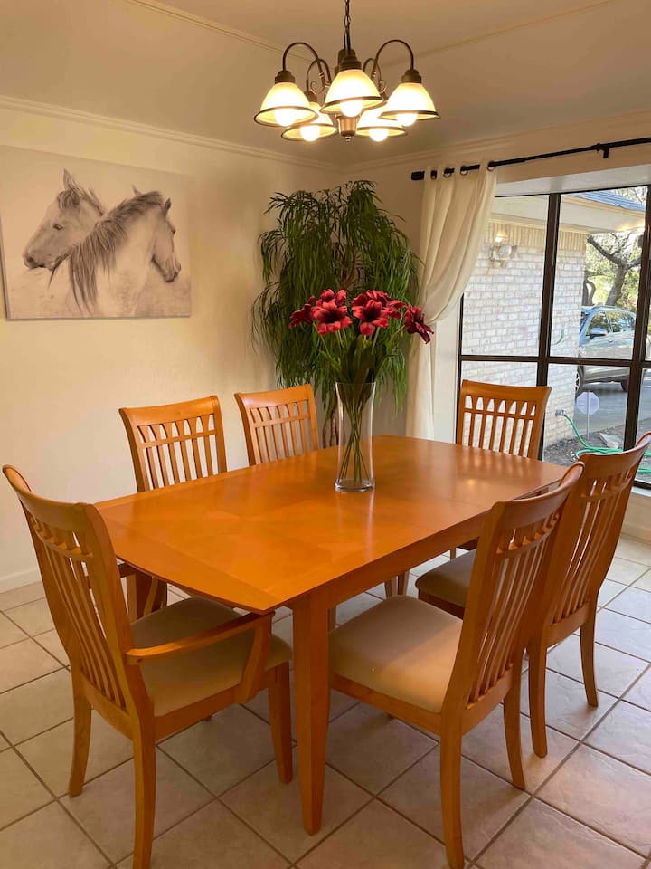 Close To 6 Flags Airport & Downtown 3br Sleeps 10 - San Antonio, TX