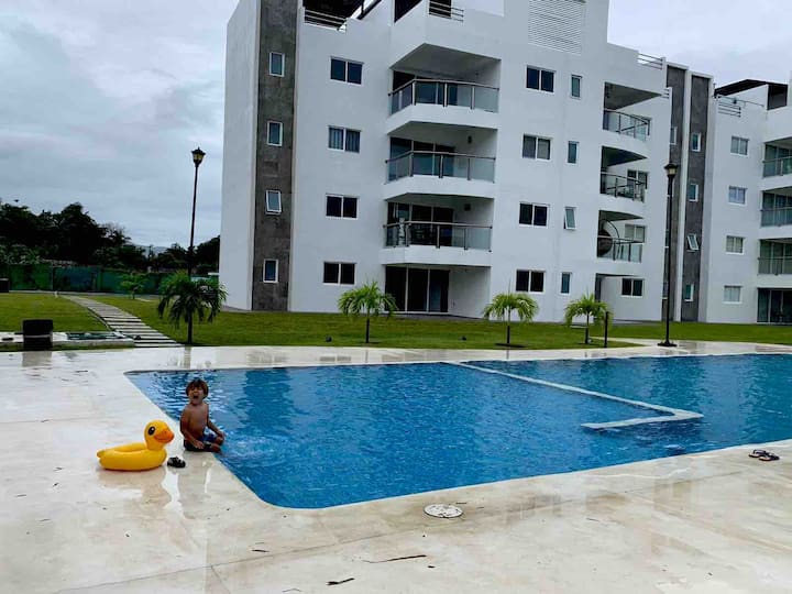Estamos De Vuelta Al 100% Post Huracan, Visita Aca - Acapulco
